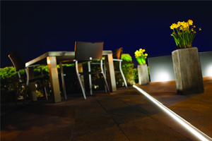ACO lanceert sleufgoten EasyGarden Led-Line